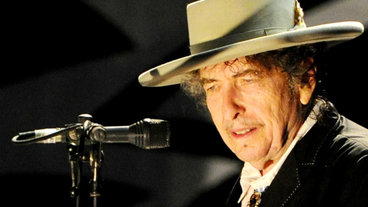 Découvrez la version originale du titre « Not Dark Yet » de Bob Dylan ...